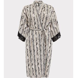 torrid | Intimates & Sleepwear | Nwt Torrid Satin Lace Snakeskin ...